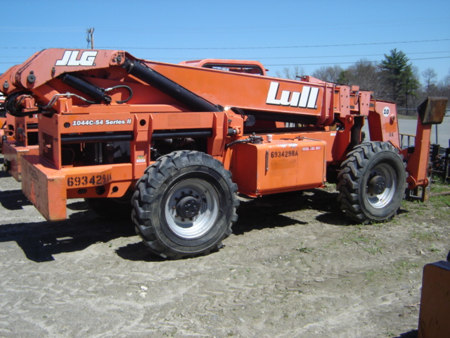 Telescopic Handlers | Hillview Equipment | Milford, MA | Premier Heavy ...